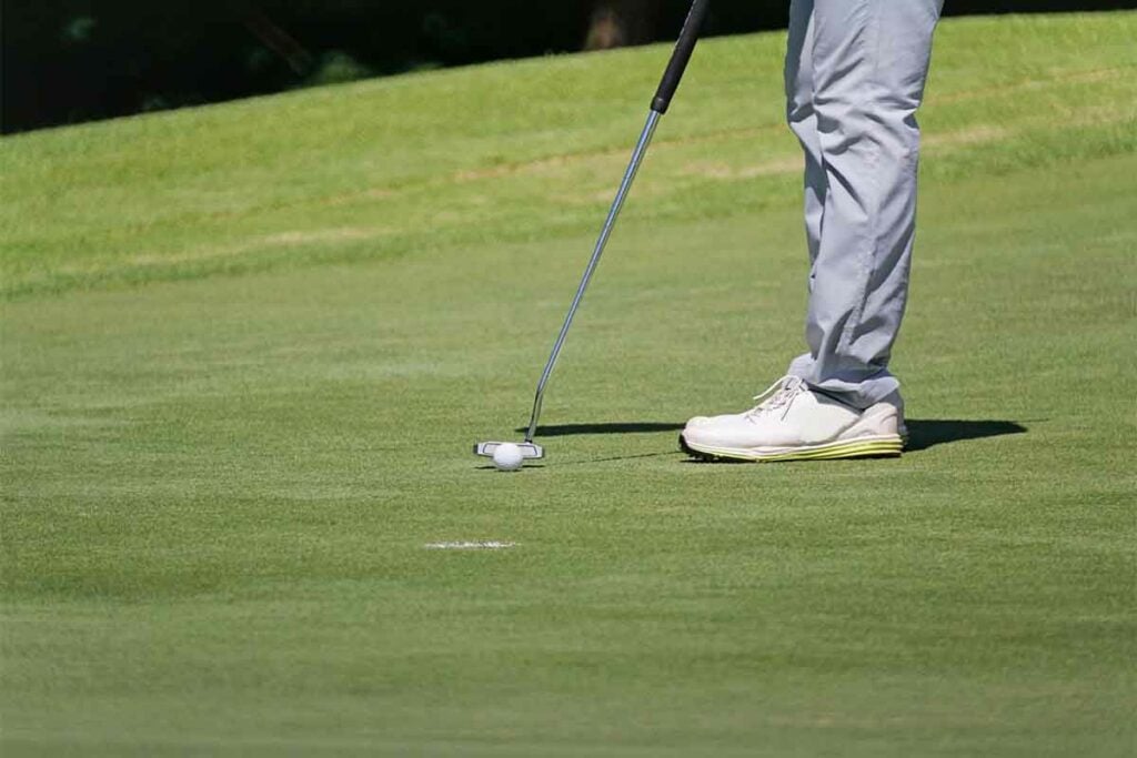 Armlock Putting Tips | Golf Ball Planet